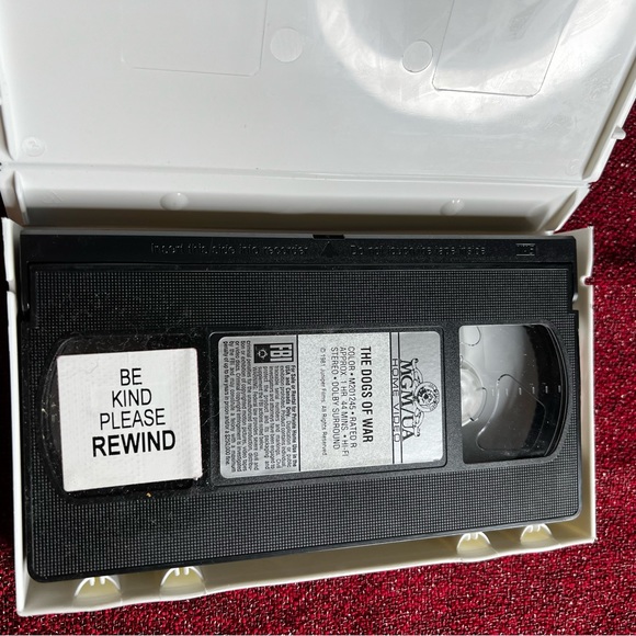 Other | The Dogs Of War Vhs 1988 Christopher Walken Tom Berenger Colin ...